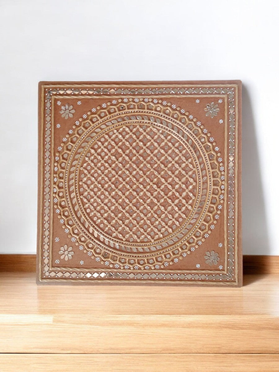 Buy Mirrorwork Intricate Lippan in Lippan| Traditional Mud and Mirror ...