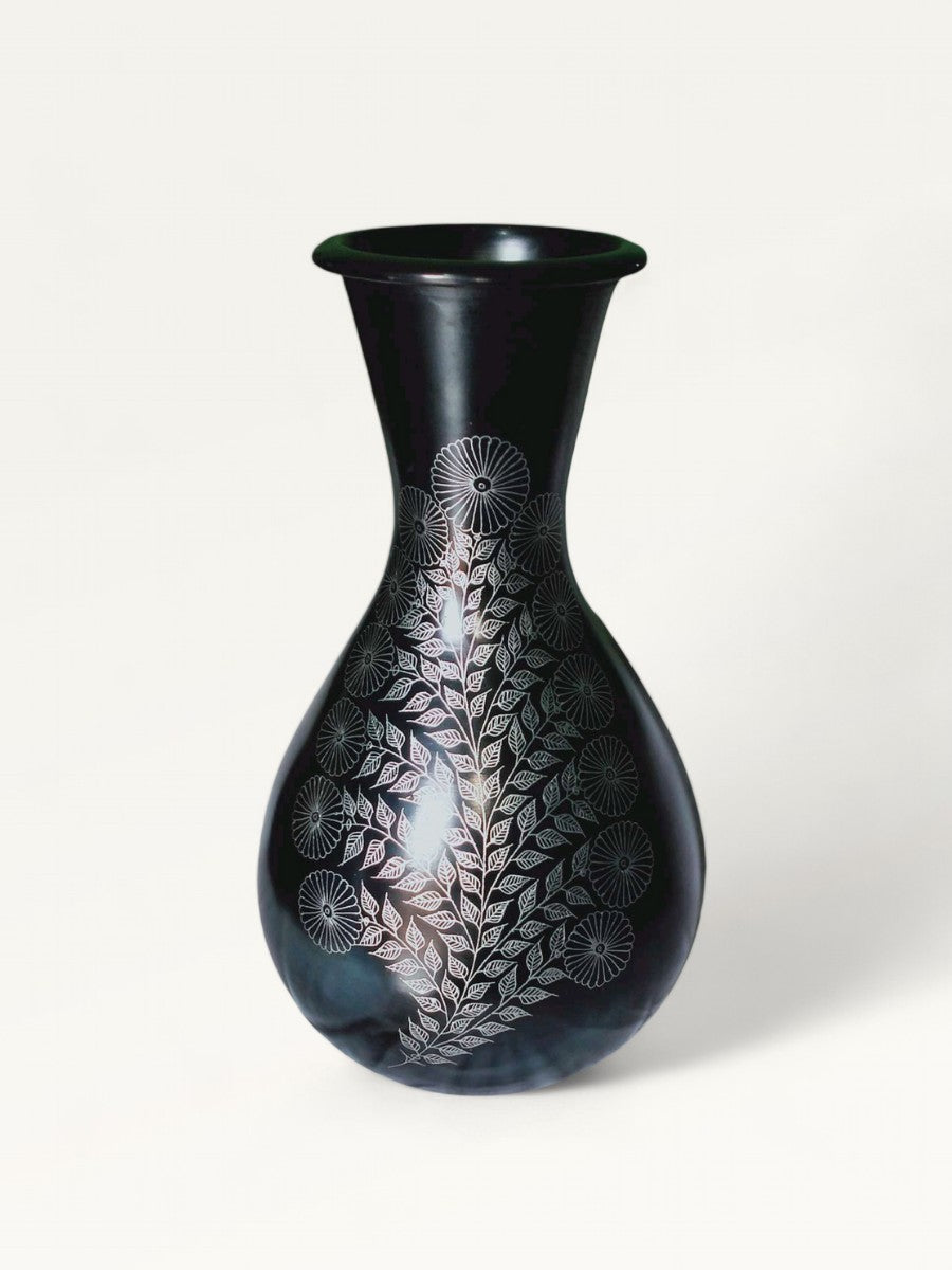 Buy Black Pottery Flower Vase Surahi Shape